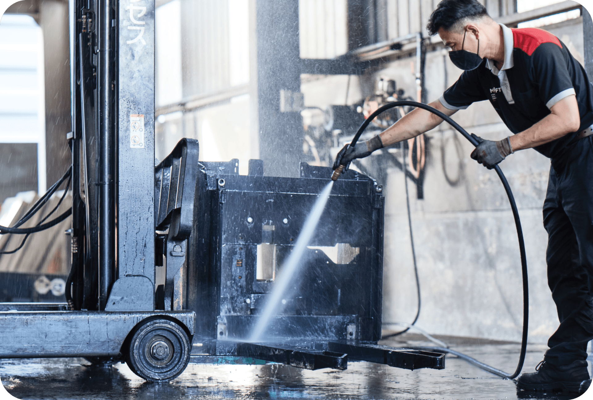 Electric Powered Stacker — MULTILIFT